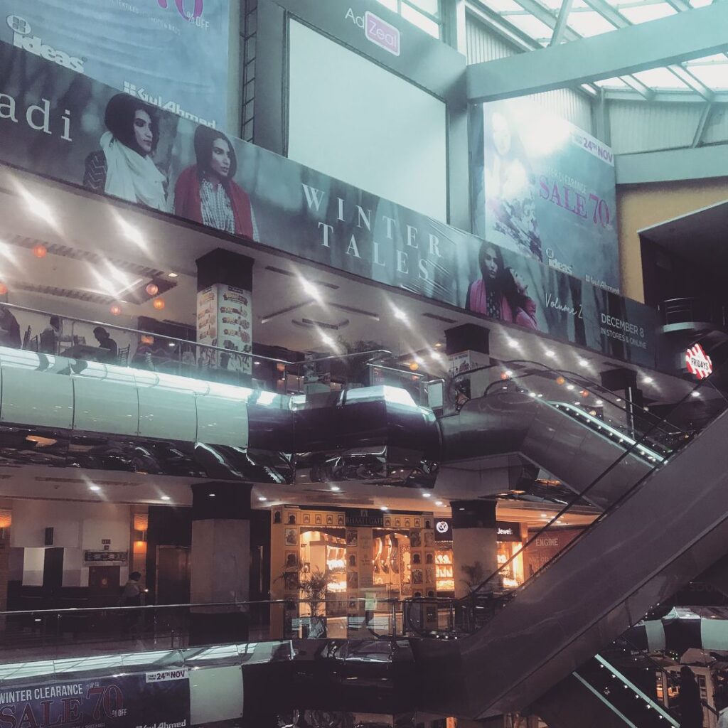 Discover the Luxurious Experience of Centaurus Mall in Islamabad